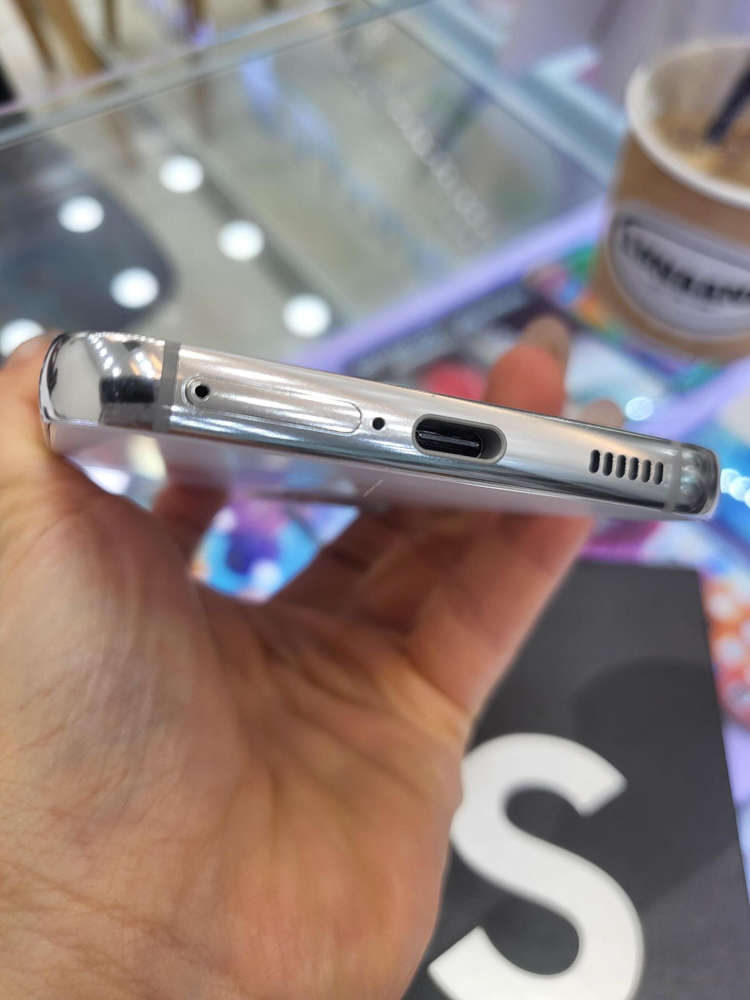 갤럭시S22 256GB 중고폰 SM-S901N S22화이트 풀박 팝니다