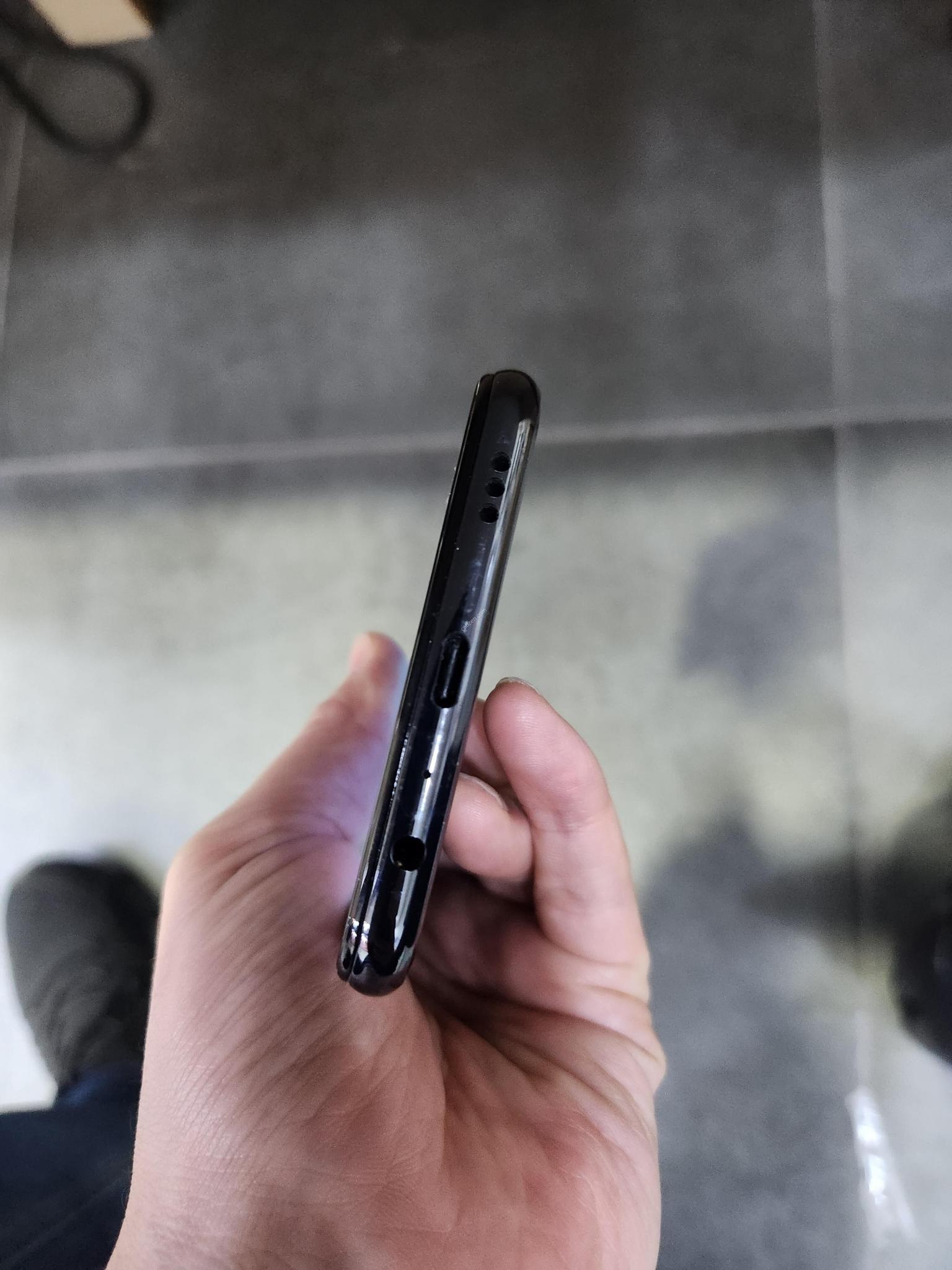 Q51 32GB 중고폰 LM-Q510N 가격 시세 SKT Q51 B급 싸게팝니다