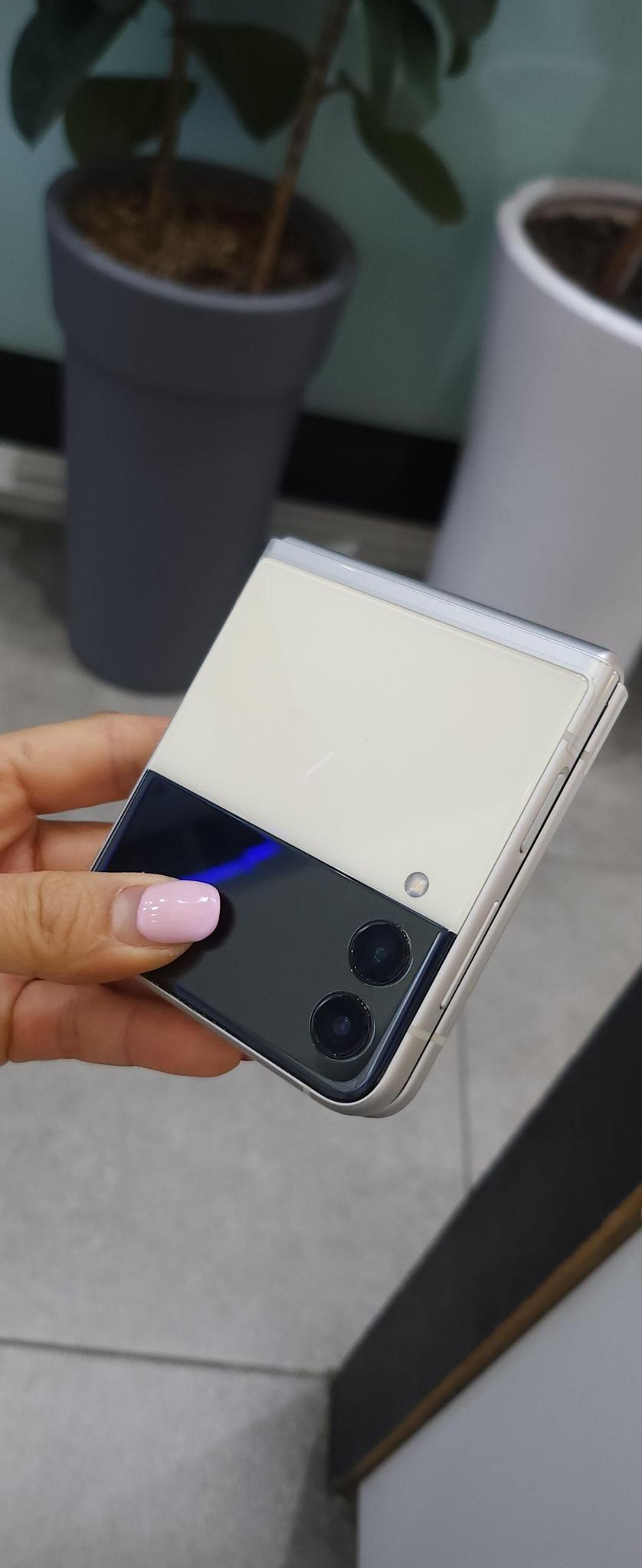 갤럭시Z플립3 256GB 중고 SM-F711N 중고폰 가격 시세 SkT Z플립