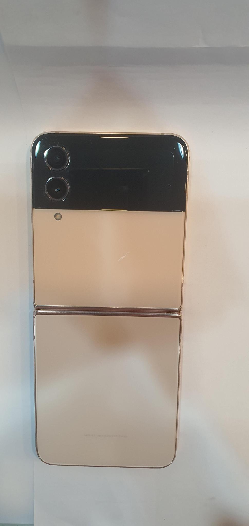 갤럭시Z플립4 256GB 중고 SM-F721N 중고폰 가격 시세 [SKT 갤럭